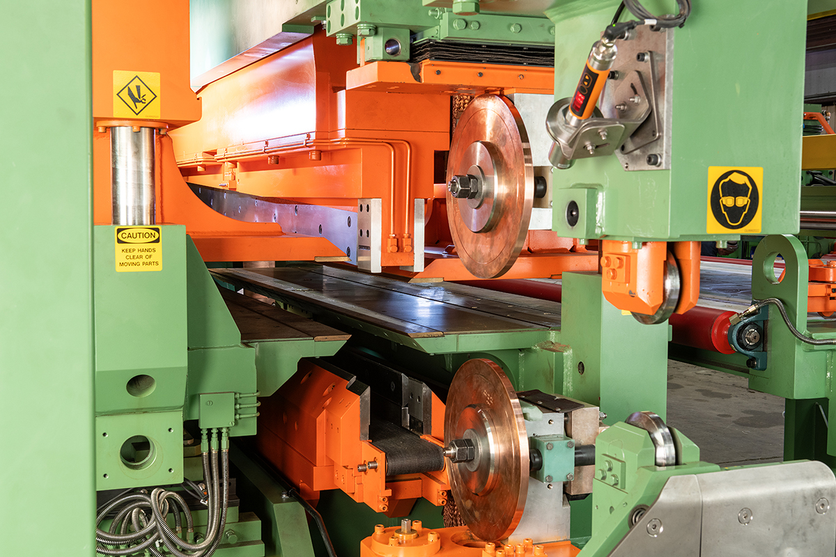 QM Quicklap Seam Welder - Guild International
